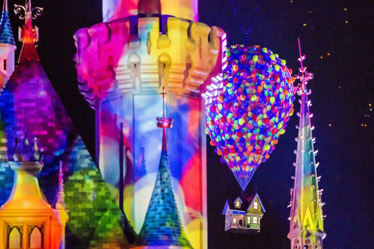 Take a First Look at ‘Together Forever- A Pixar Nighttime Spectacular ...
